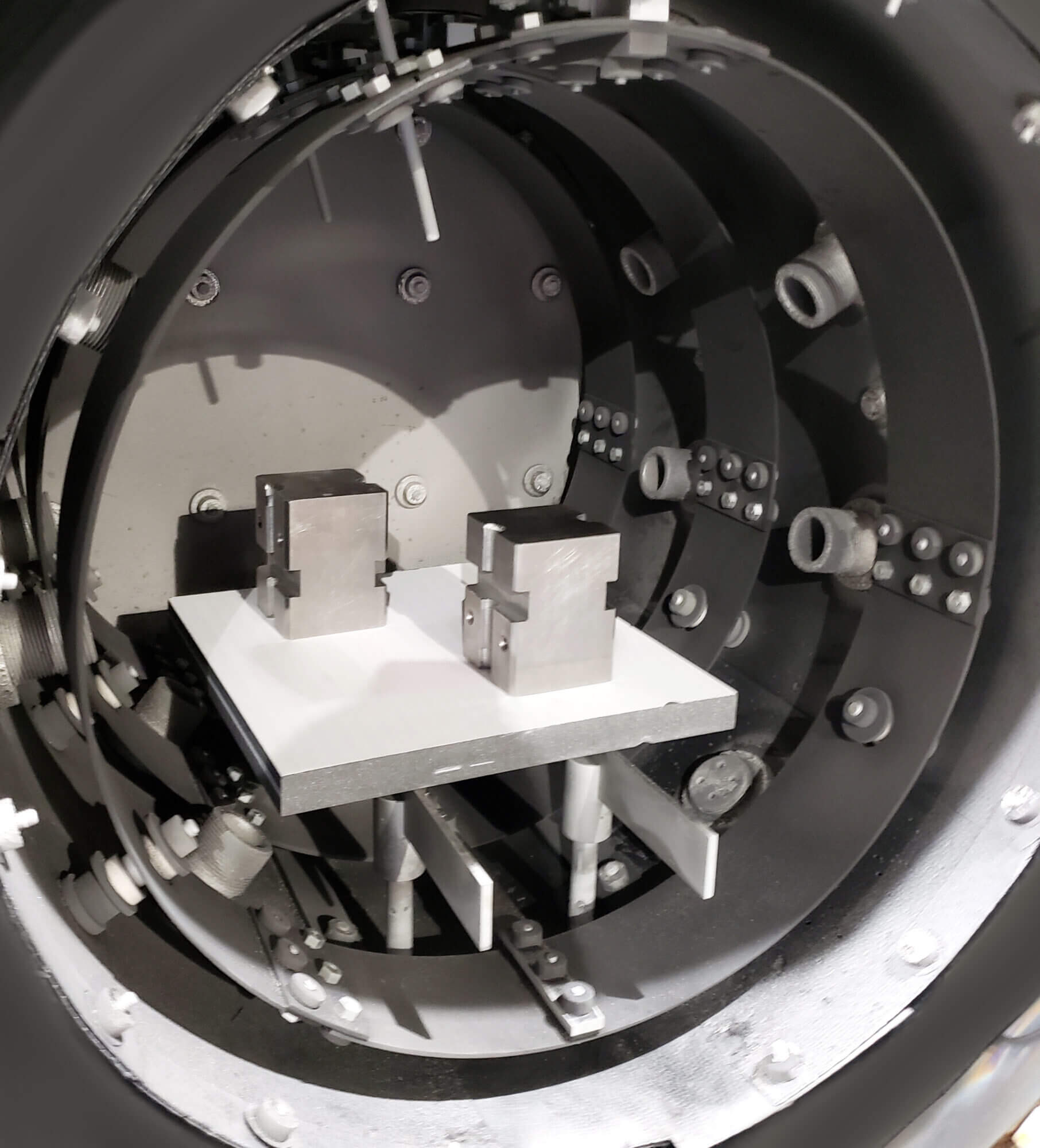 Preventing Eutectic Reactions and Diffusion Bonding in Vacuum ...
